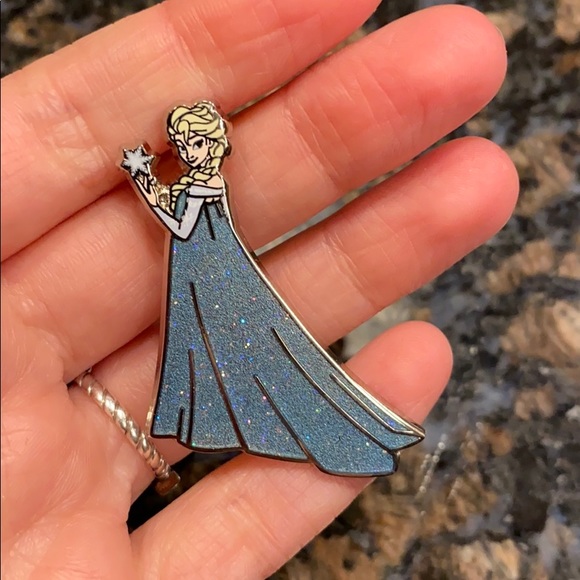 Disney | Accessories | Disney Frozen Elsa Pin | Poshmark